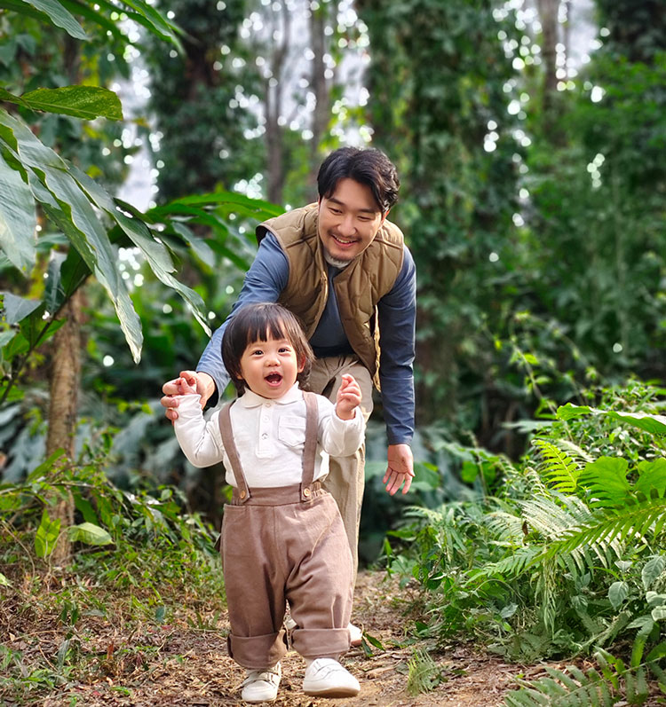 vivo X Fold3 Pro-Foldable, Ultra Slim, ZEISS, AI | vivo Europe